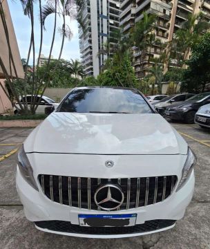 MERCEDES-BENZ A-200 2015 Usados e Novos