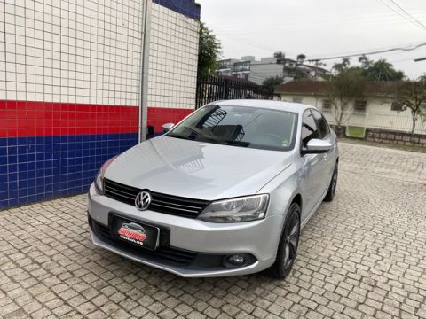 VOLKSWAGEN JETTA 2013 Usados e Novos