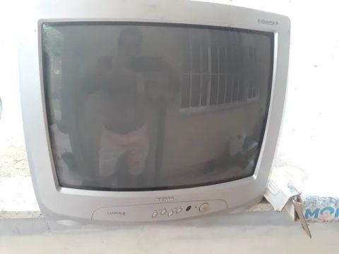 "tv de tubo de 20 polegadas" - TVs no Brasil