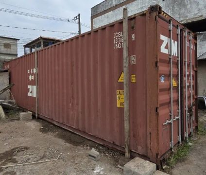 "container de 40 pes" no Brasil