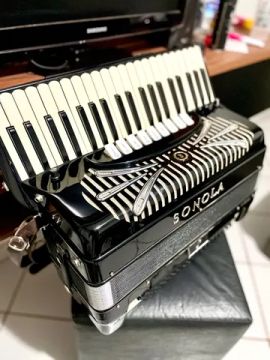 "sanfona ou acordeon" - Instrumentos musicais no Brasil