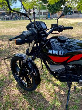 Motos YAMAHA RDZ no Brasil