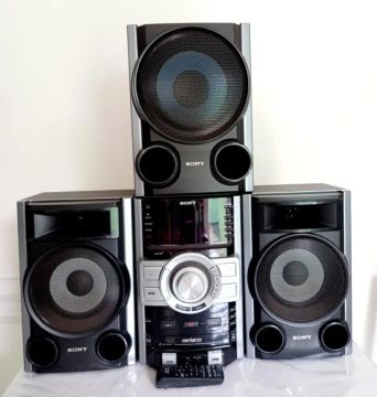 "som da sony genezi" - Aparelhos de Som no Brasil