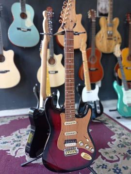 "guitarras condor" no Brasil