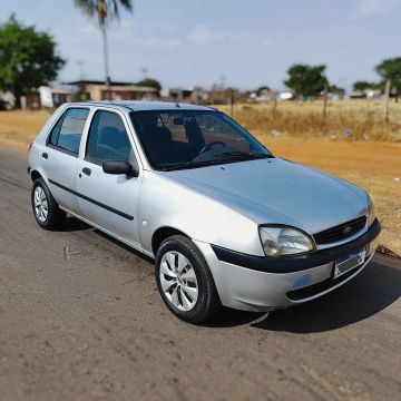 FORD FIESTA 2001 Usados e Novos