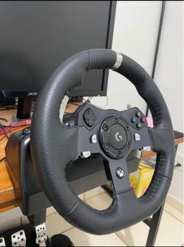 "volantes logitech" no Brasil