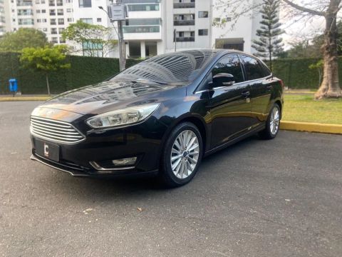 FORD FOCUS 2016 Usados e Novos