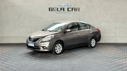 NISSAN VERSA 2013 Usados e Novos