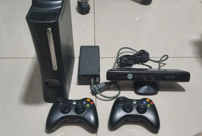 "xbox 360 fat" - Consoles de Vídeo Game no Brasil