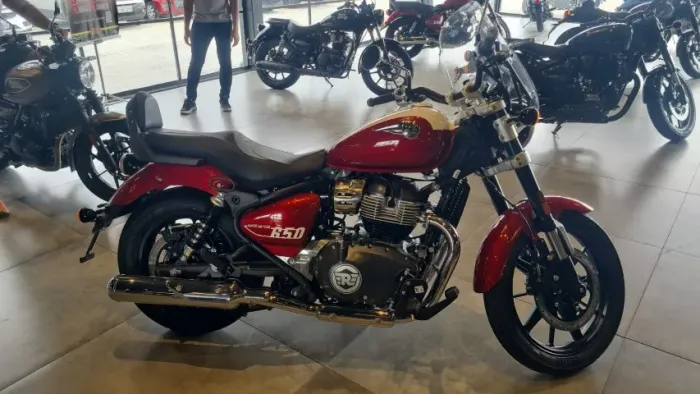 Motos Royal Enfield Super Meteor no Brasil