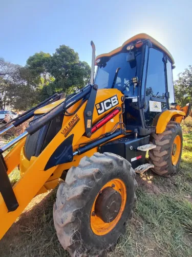 "retro escavdeira" no Brasil