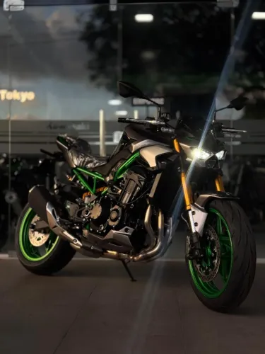 Motos Kawasaki Z 900 R Edition no Brasil