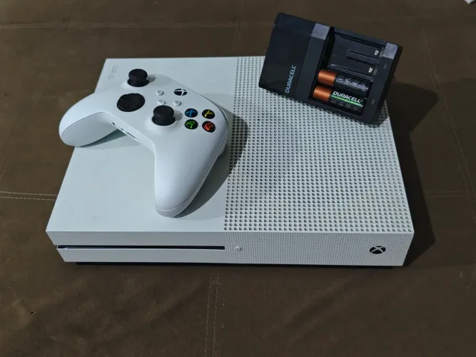 "console microsoft xbox one s" - Consoles de Vídeo Game no Brasil