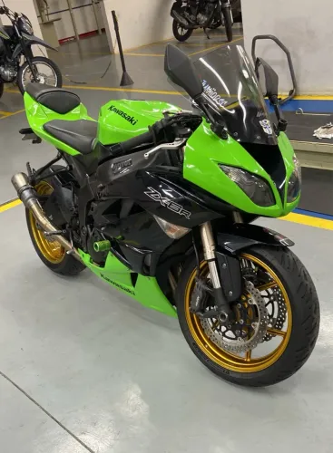 Motos Kawasaki Ninja ZX-6R 600CC no Brasil