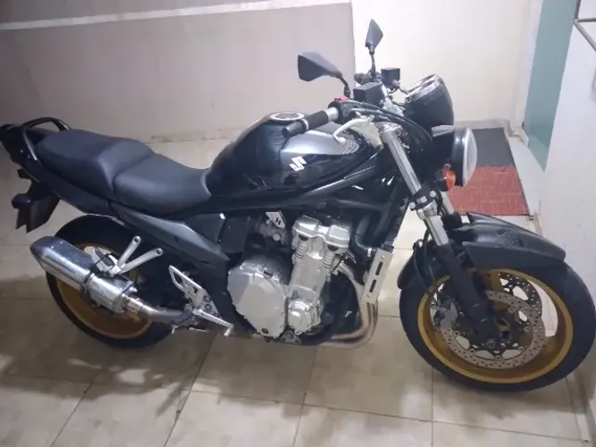 Motos Suzuki Bandit N-1250 no Brasil