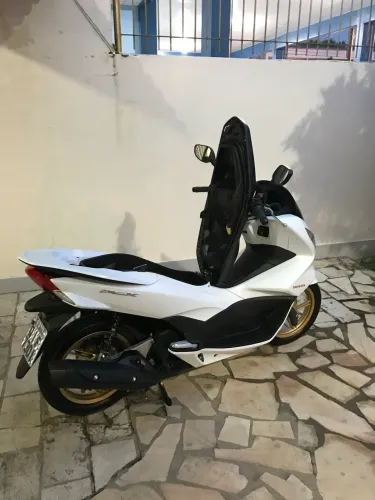 Motos Honda PCX 2016 no Brasil