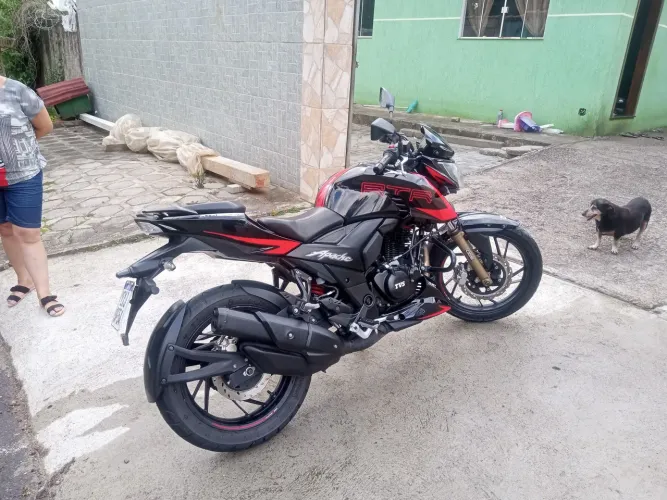 Motos Dafra Apache RTR 200cc no Brasil