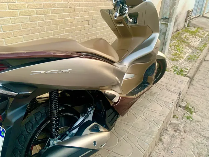 Motos Honda PCX 2022 no Brasil