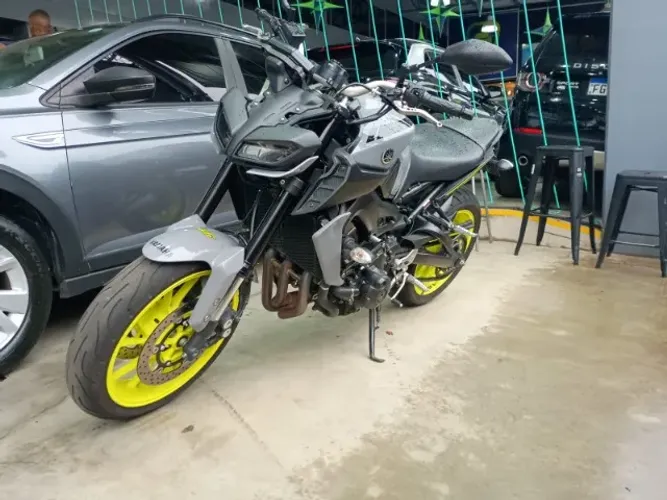 Motos Yamaha MT-09 2020 no Brasil