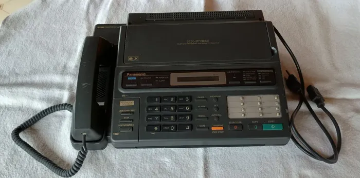 "aparelho de fax" no Brasil