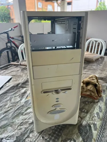 "gabinete retro" no Brasil