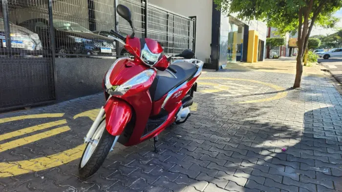 Motos Honda SH 300i no Brasil