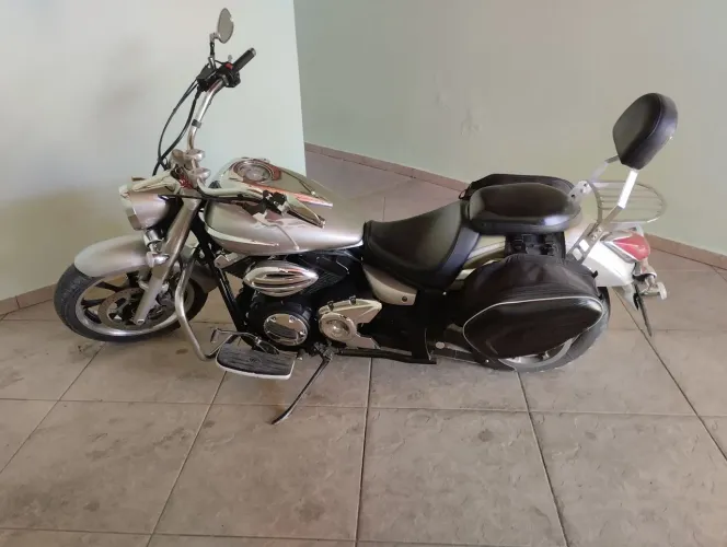 Motos Yamaha XVS 950 Midnight Star no Brasil