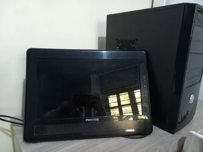"monitor com cpu integrado" - Computadores e Desktops no Brasil