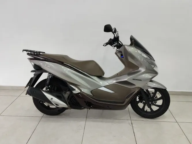 Motos Honda PCX 2022 no Brasil