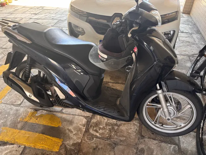 Motos Honda SH 150i/dlx no Brasil