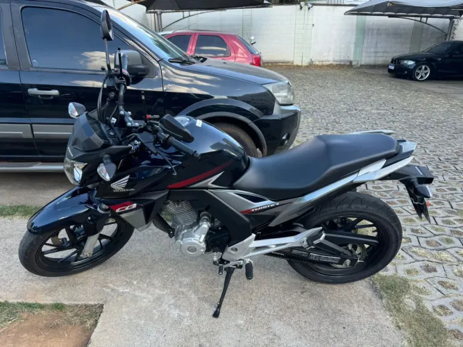 Motos Honda CB Twister/flexone 250cc 2018 no Brasil