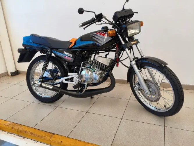 Motos Yamaha RD 135 no Brasil
