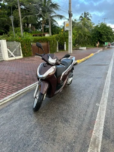 Motos Honda SH 300i no Brasil