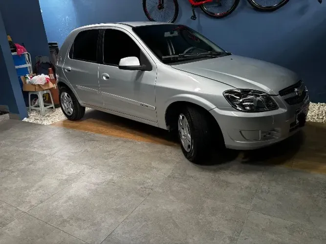 Chevrolet Celta Spirit/ LT 1.0 MPFI 8V Flexp. 5P Usados e Novos