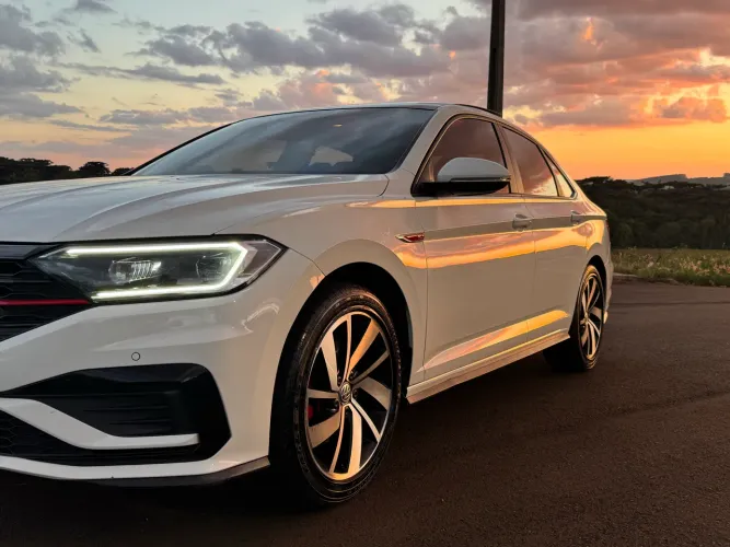 "volkswagen jetta 2020" - Carros Usados e Novos à venda