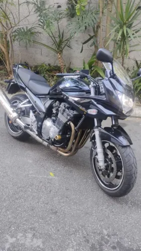 Motos Suzuki Bandit 1200s no Brasil