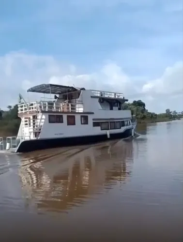 "timao de barco" - Barcos e aeronaves no Brasil