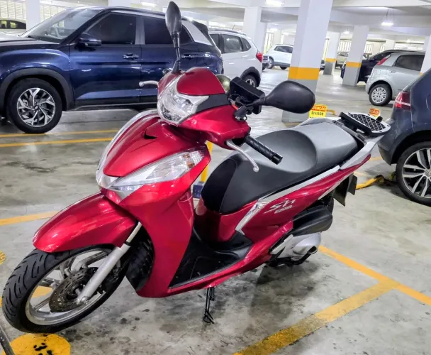 Motos Honda SH 300i no Brasil