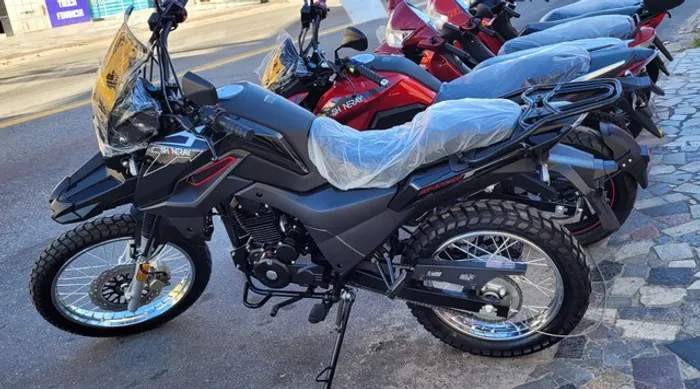 Motos Shineray SHI 175 no Brasil