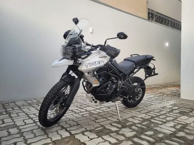 Motos Triumph Tiger 800 XCA no Brasil