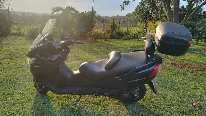Motos Suzuki Burgman 400 no Brasil