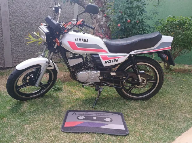 Motos Yamaha RD 135 no Brasil