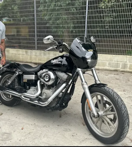 Motos Harley-Davidson Dyna Super Glide no Brasil