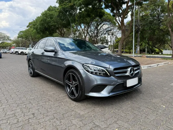 "mercedes c180 2020" no Brasil