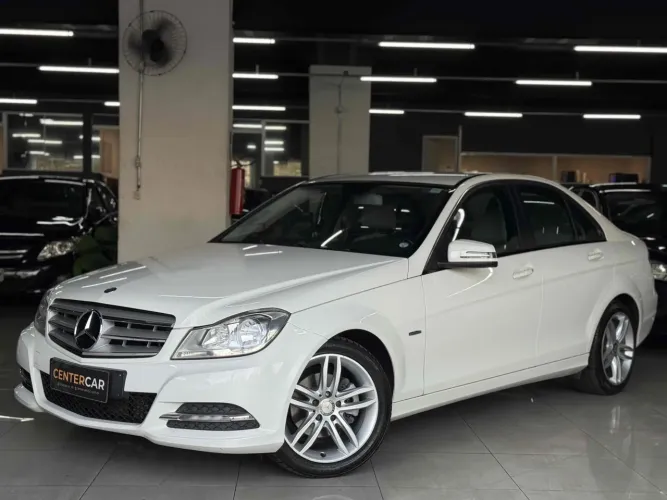 Mercedes-Benz C-180 CGI Classic 1.8 16V 156cv Aut. Usados e Novos