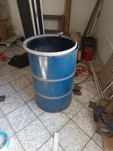 "tonel metal" no Brasil