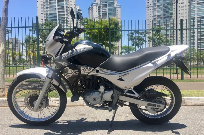 Motos Honda NX 4 Falcon 400 em São Paulo e região, SP
