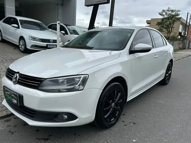 Volkswagen Jetta 2012 Usados e Novos