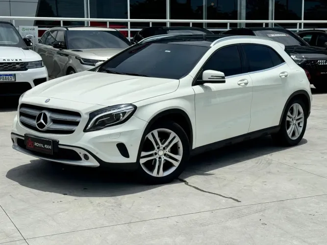 Mercedes-Benz GLA-200 2016 Usados e Novos