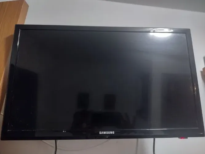 "tv de led 24 polegadas" - TVs no Brasil